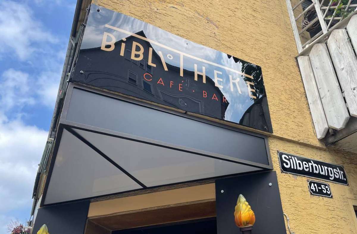 Neue „Nachbarschafts-Bar“ in Stuttgart-West: Die Bibliotheke Bar ...