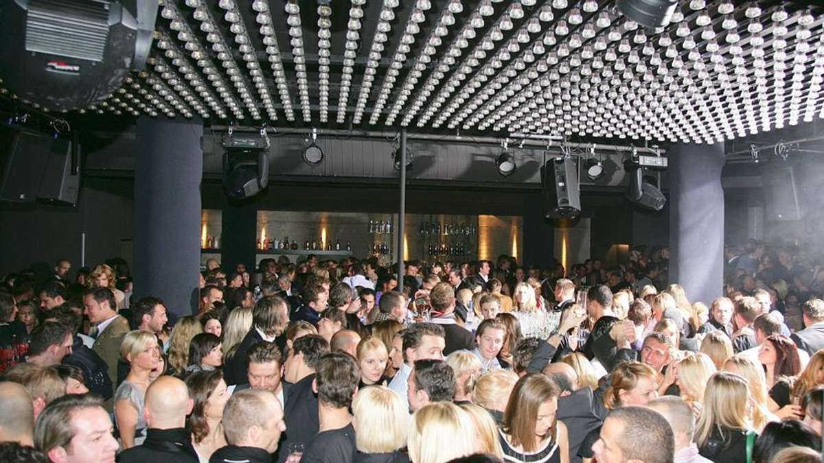 Verwunderlich Clubs Stuttgart Fur Altere Fotos